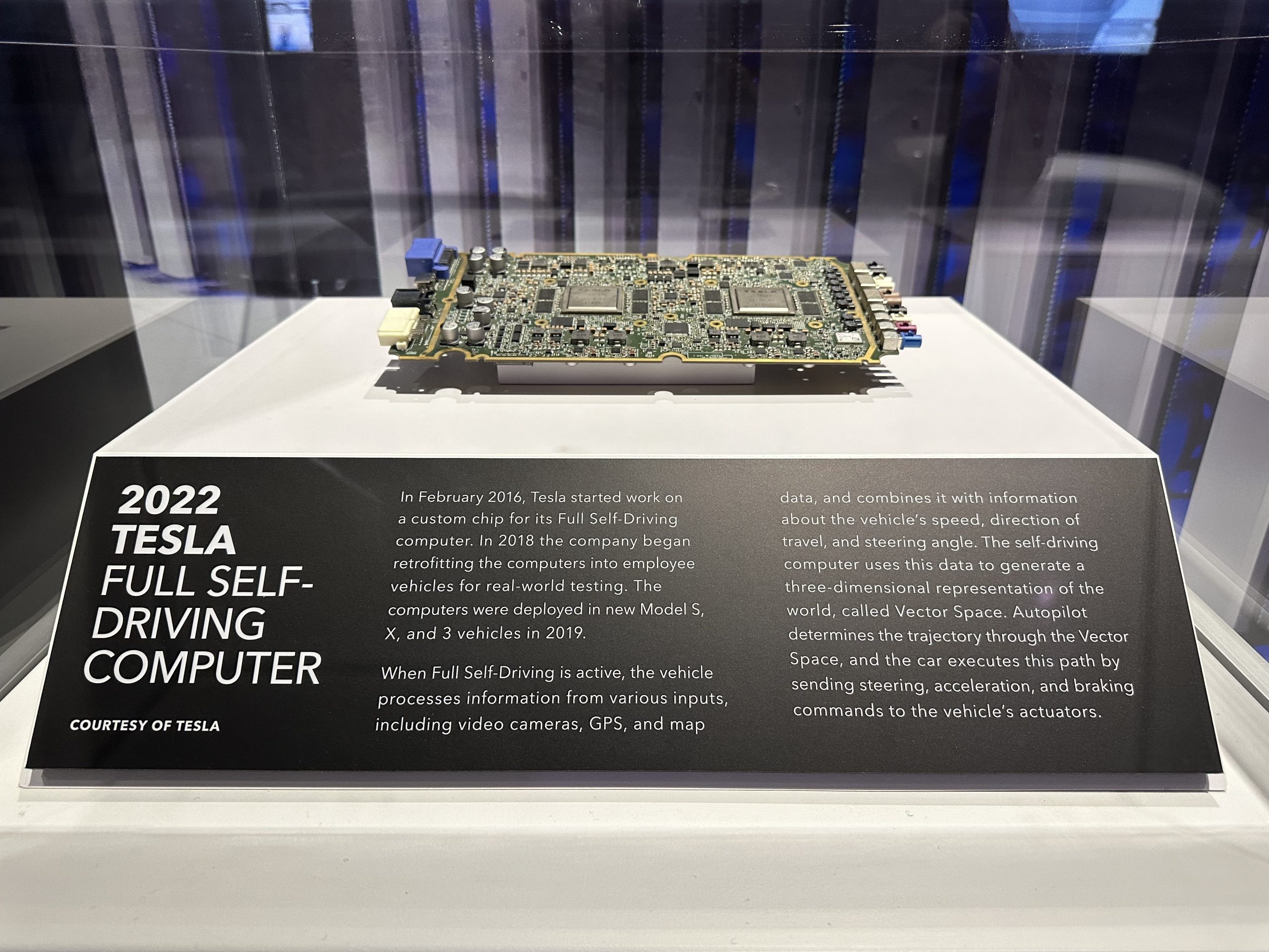 A Petersen múzeum elektromos autói - Villanyautósok