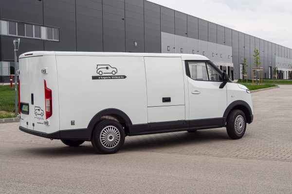 Elektromos teherautó teszt: Cenntro Logistar 260 - Villanyautósok