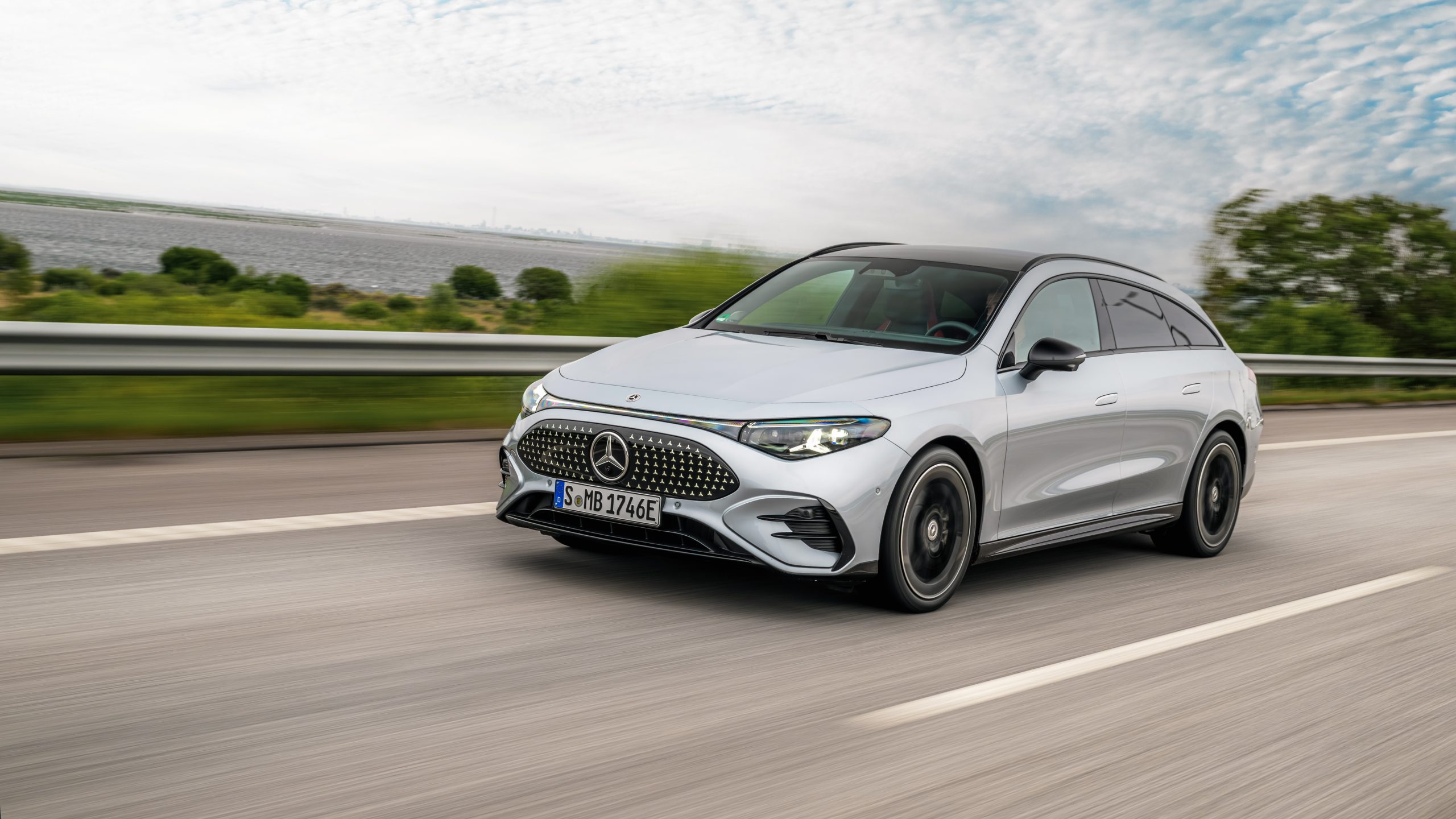 Rendelhető a Mercedes elektromos kombija - Villanyautósok
