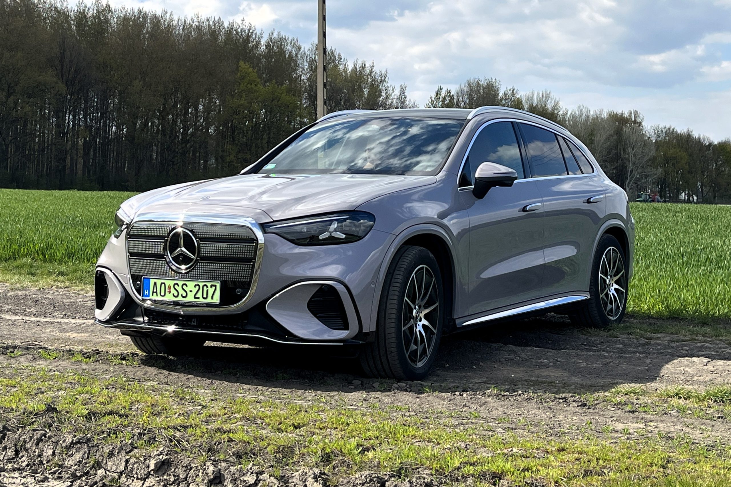 Villanyautó teszt: Mercedes-Benz GLC 400 4MATIC – csendben hajózunk az ...